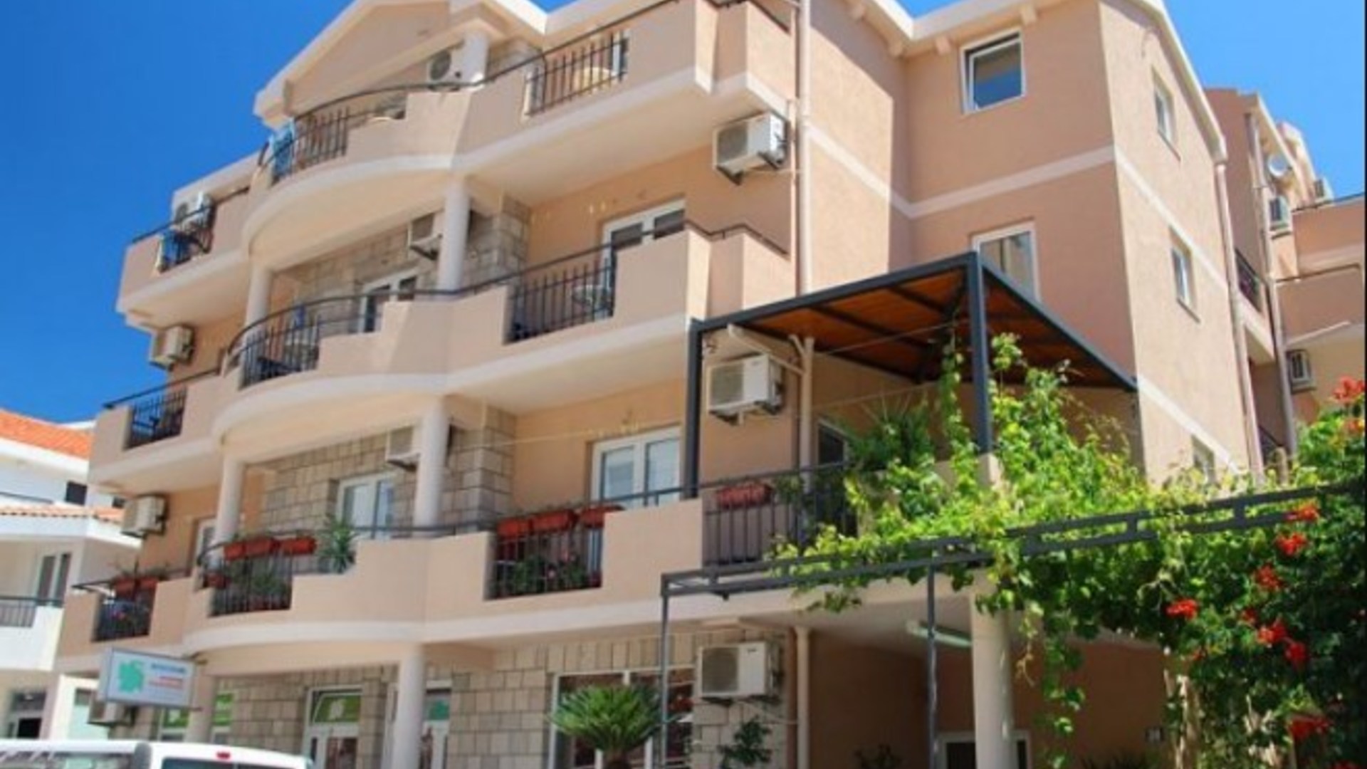 Туры в отель Goran Zec Hotel 3* (Черногория, Будва) - цена, фото, описание