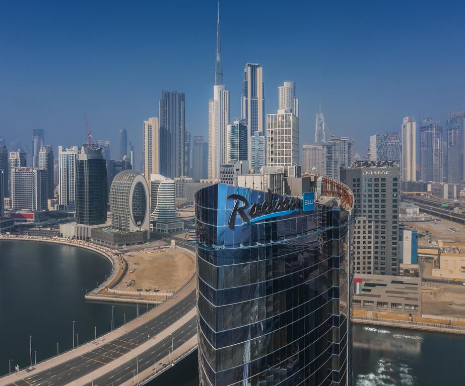 Туры в отель Radisson Blu Dubai Canal View 5* (ОАЭ, Дубай) - цена, фото ...